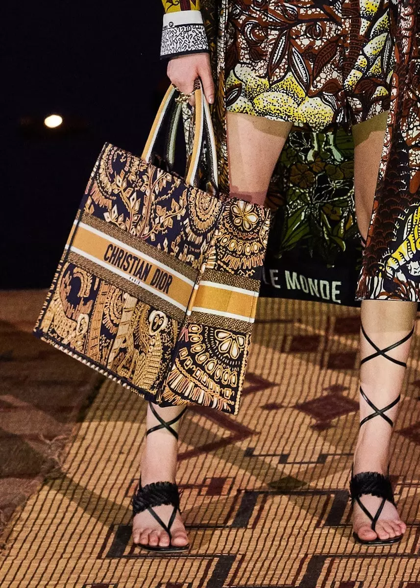 Pandangan Pertama Anda di Beg Dior's Cruise 2020 1967_25