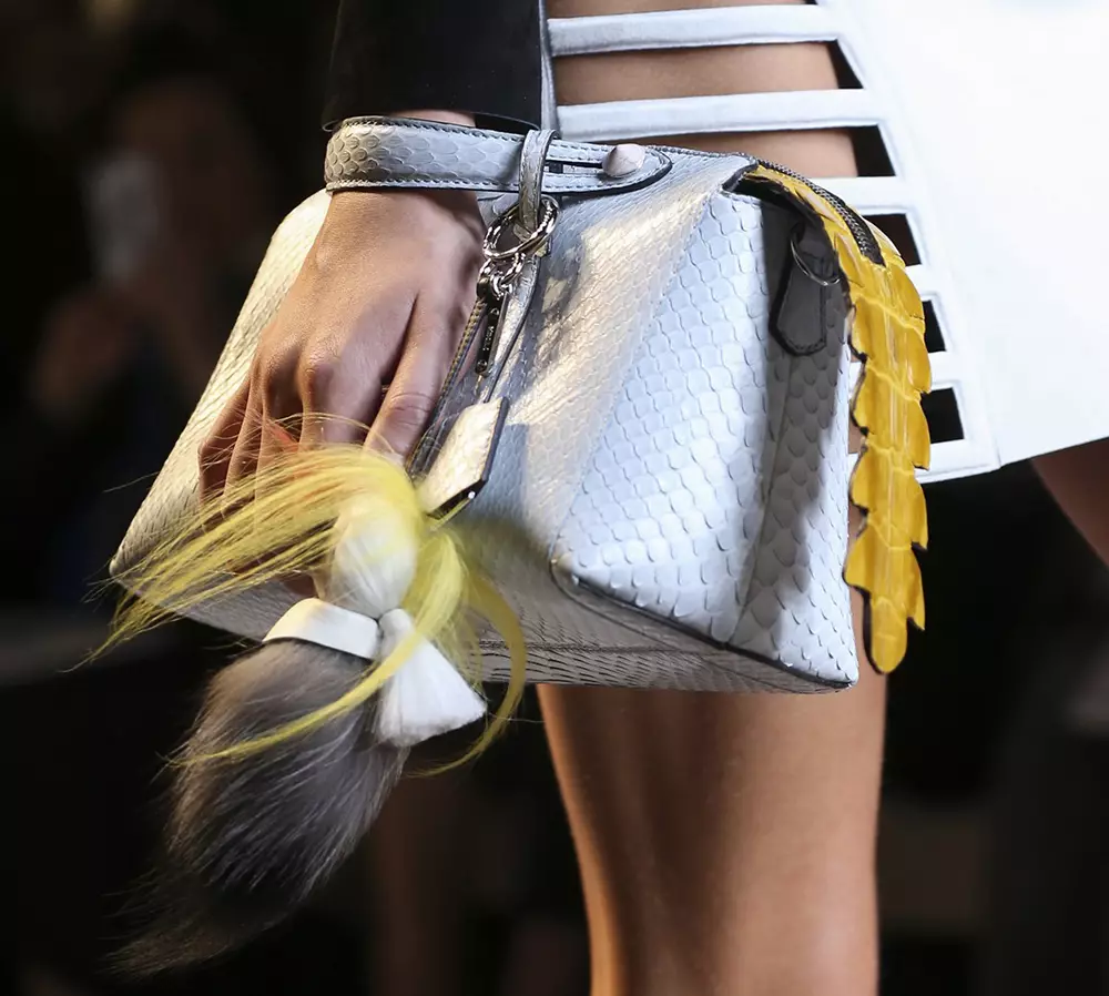 កាបូបម៉ាក Fendi Spring 2015 ១៨