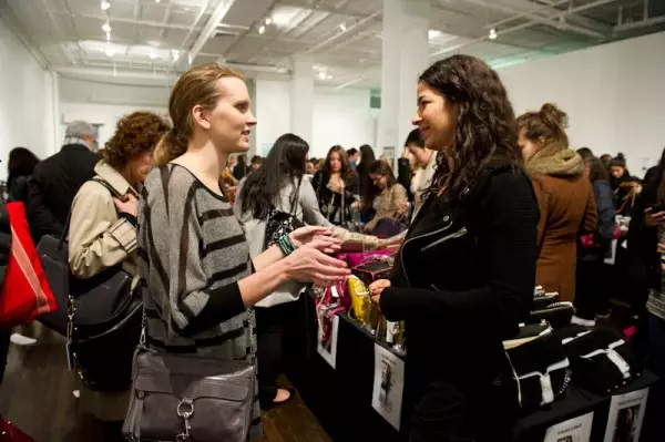 Nia rigardo al la VIP Rebecca Minkoff Specimena Vendo 19788_10