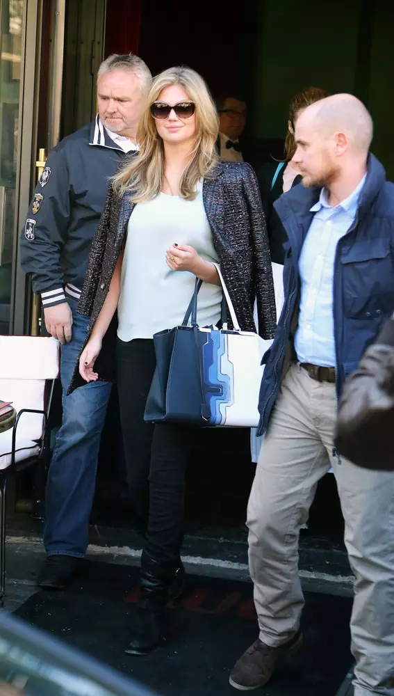 Kate Upton Fendi 3Jours Shopper Tote-1