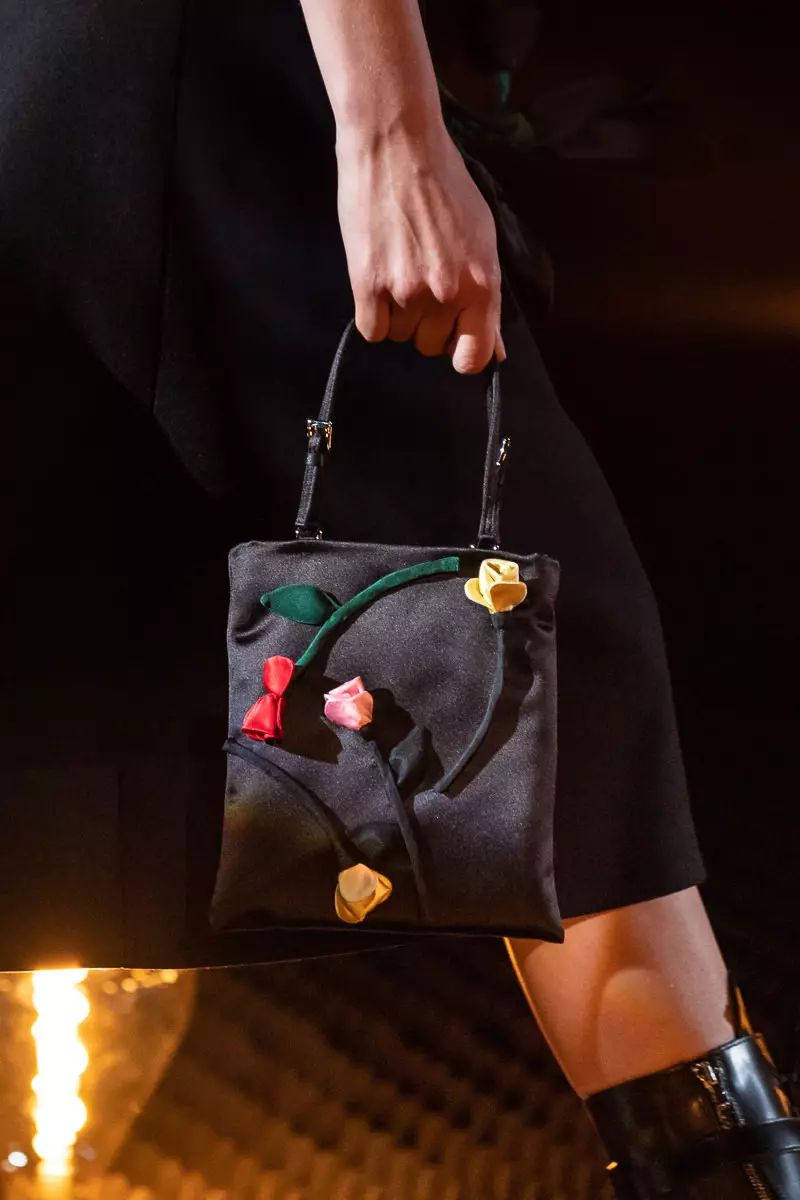 Prada Inombundira Mabatiro Epamusoro Nekudonha Kwayo 2019 Runway Bags 2098_3