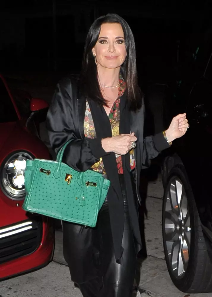 Celebs Craft Luxe Looks vir Fashion Week met Birkins, Dior en Gabriela Hearst 2116_3