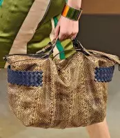 Kabelky na týždeň módy: Bottega Veneta jar 2012 21647_27