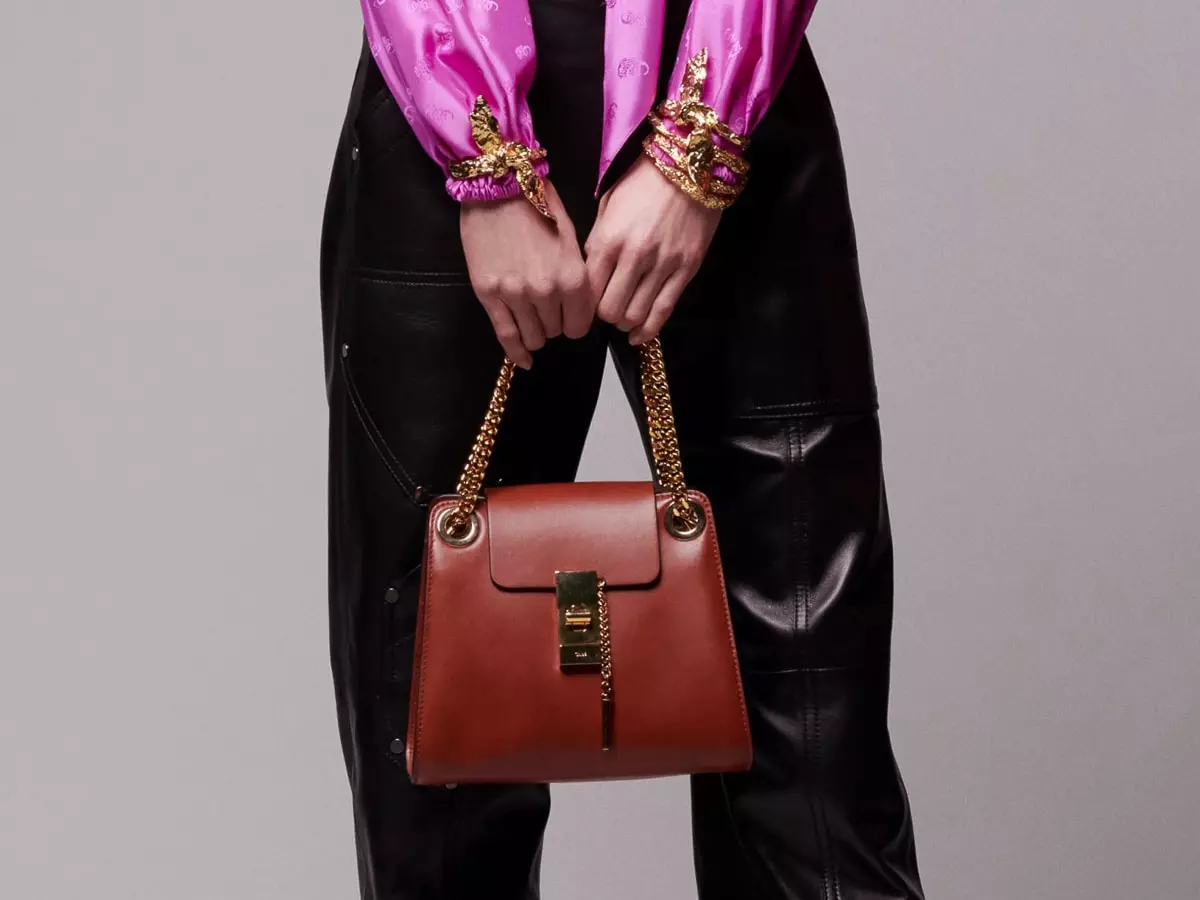 Chloés Pre-Fall 2019 Taschen greifen erfolgreiche Elemente vergangener Taschen auf 2235_12