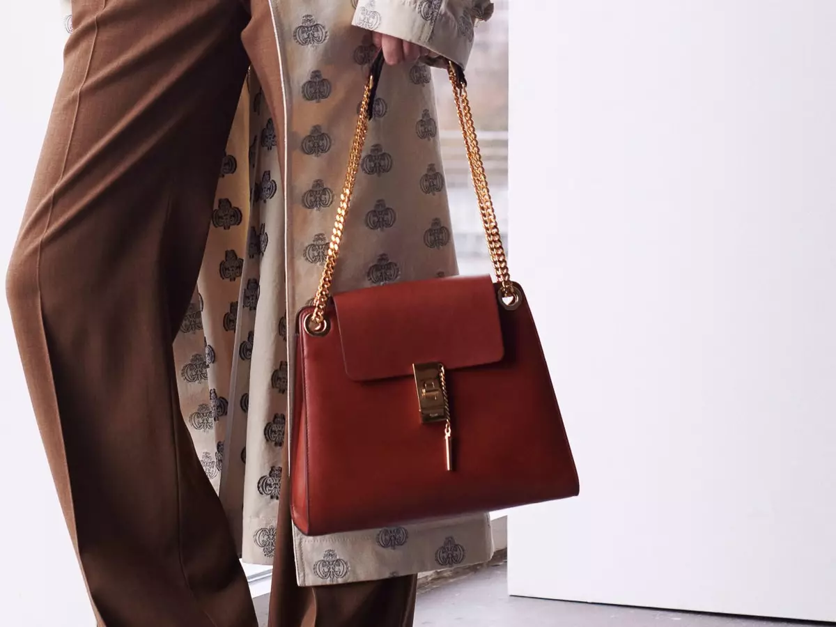 Chloés Pre-Fall 2019 Taschen greifen erfolgreiche Elemente vergangener Taschen auf 2235_16