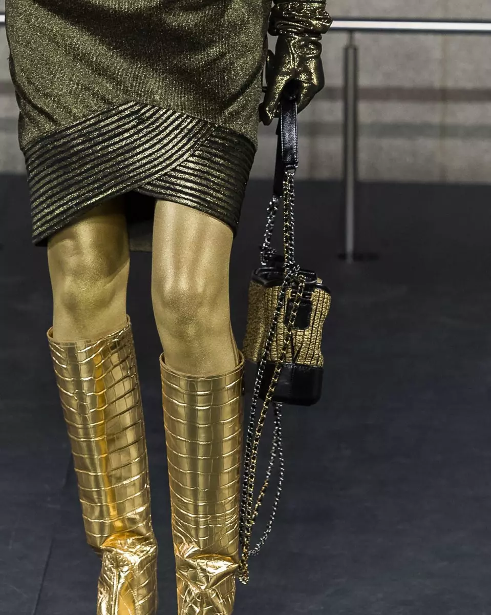 Skoðaðu Chanel's Métiers d'Art 2019 töskur beint af flugbrautinni 2243_16