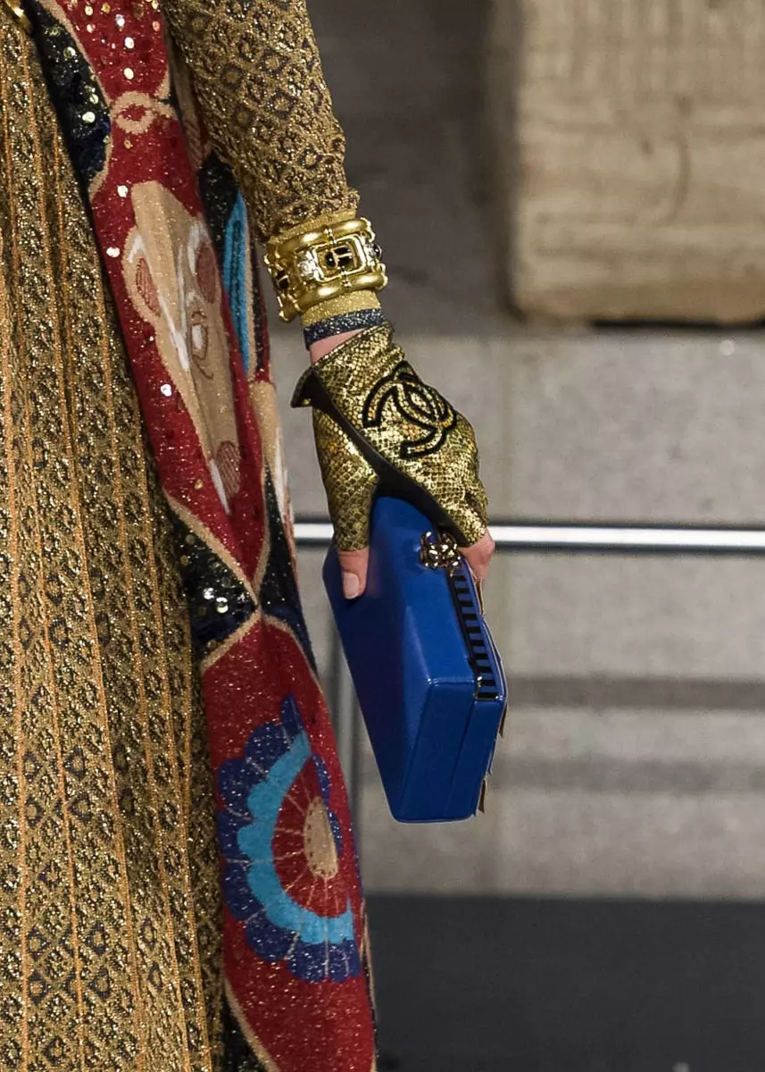 Skoðaðu Chanel's Métiers d'Art 2019 töskur beint af flugbrautinni 2243_23