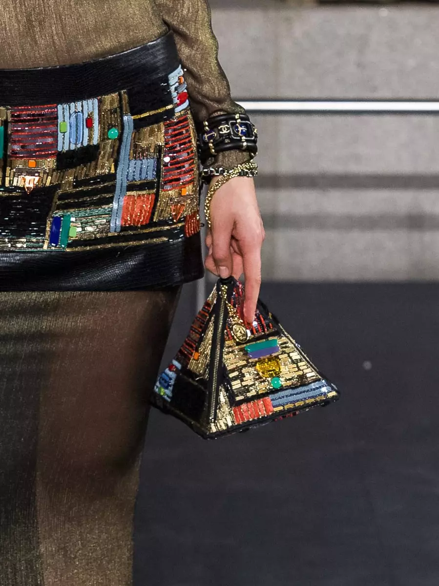 Skoðaðu Chanel's Métiers d'Art 2019 töskur beint af flugbrautinni 2243_32