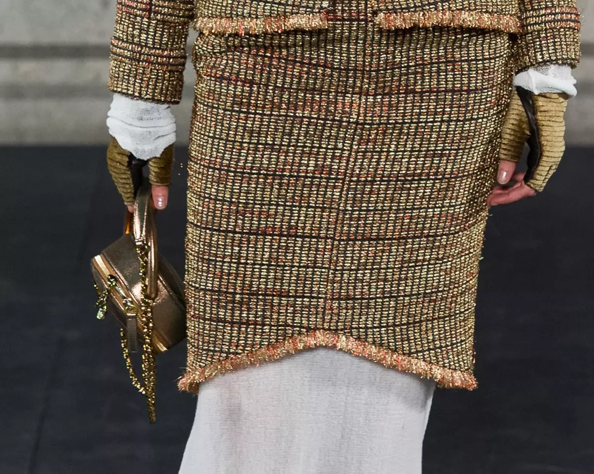 Nézze meg először a Chanel Métiers d'Art 2019 táskáit egyenesen a kifutóról 2243_5