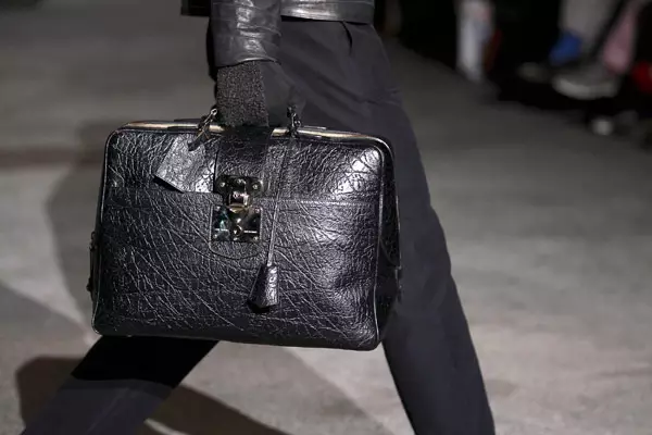 Fashion Week Handbags: Louis Vuitton Heren Accessories Fall 2011 22588_1