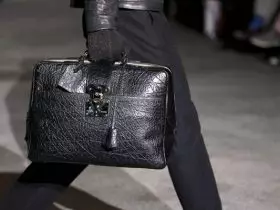 Handbags tal-Ġimgħa tal-Moda: Aċċessorji tal-Irġiel Louis Vuitton Fall 2011 22588_14