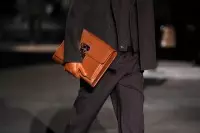 กระเป๋าแฟชั่นวีค: Louis Vuitton Men's Accessories Fall 2011 22588_9