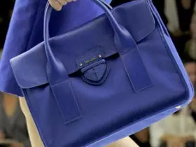 กระเป๋าแฟชั่นวีค: Prada Spring 2011 23986_22