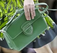 กระเป๋าแฟชั่นวีค: Prada Spring 2011 23986_23