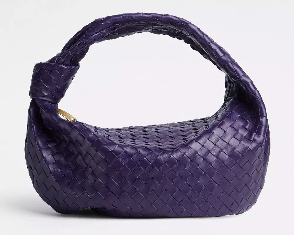 5 сабаб барои харидани халтаи Bottega Veneta 239_3