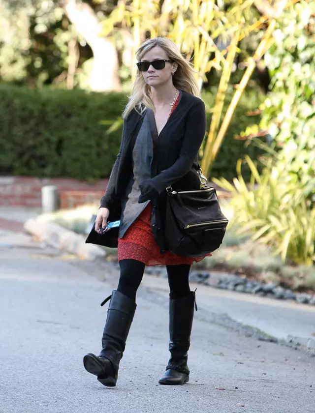 De mange poser af Reese Witherspoon 24565_10