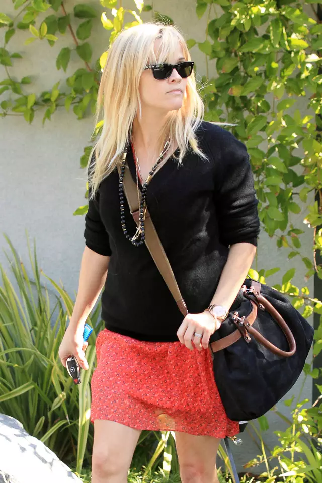 Déi vill Poschen vum Reese Witherspoon 24565_25