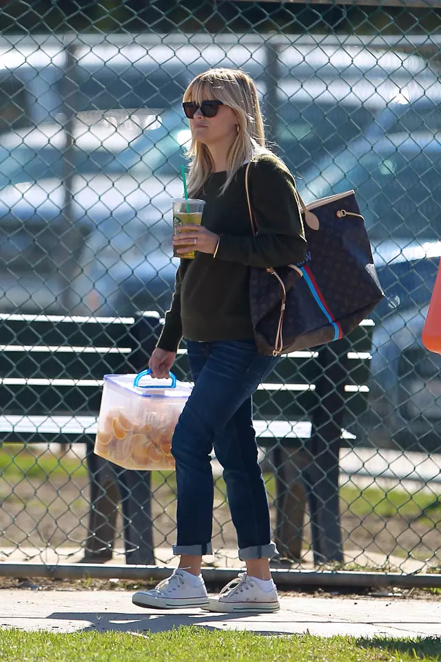 De mange poser af Reese Witherspoon 24565_30