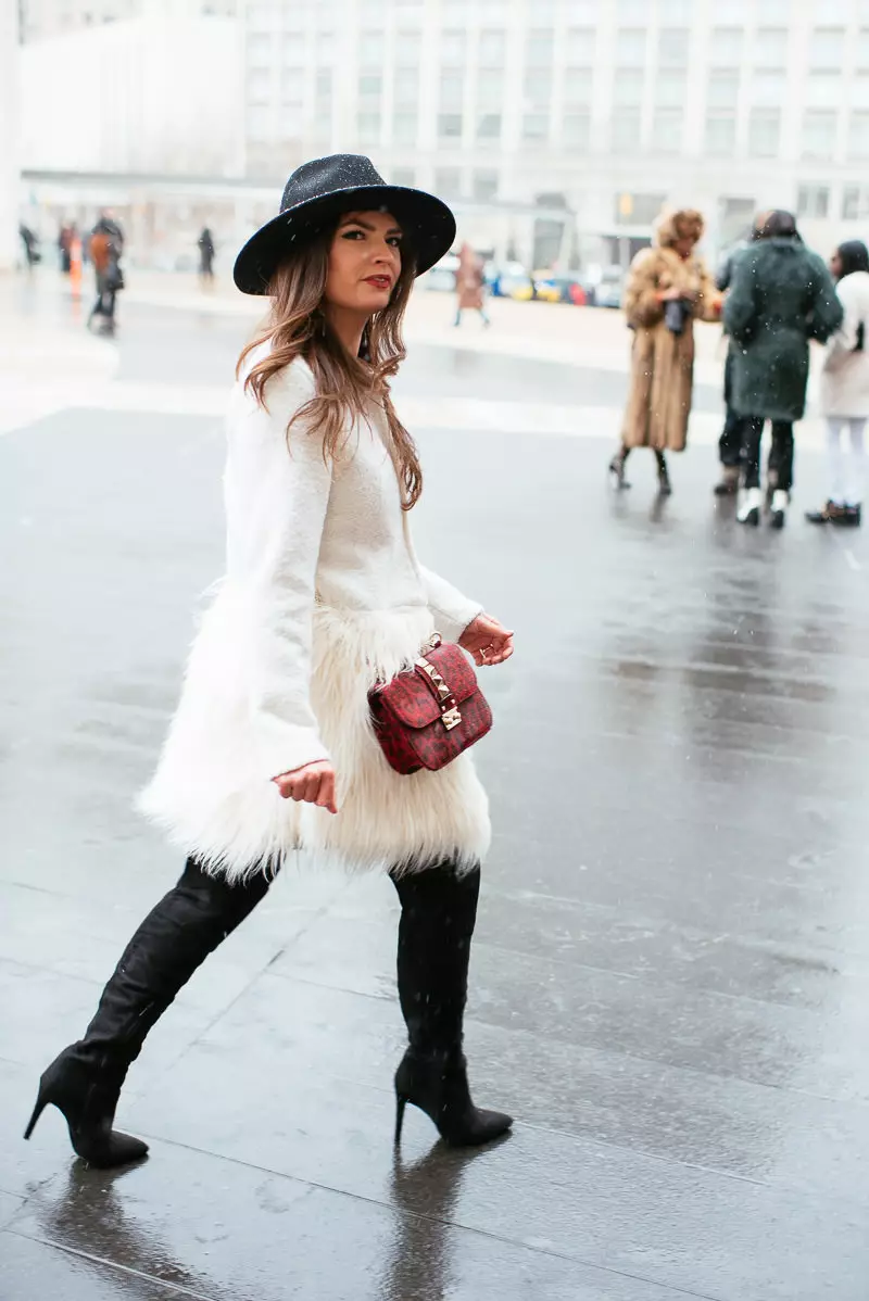 I-NYFW-Street-Style-Bags-12