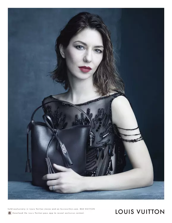 Louis Vuitton باھار 2014 ئېلان تەشۋىقاتى 1