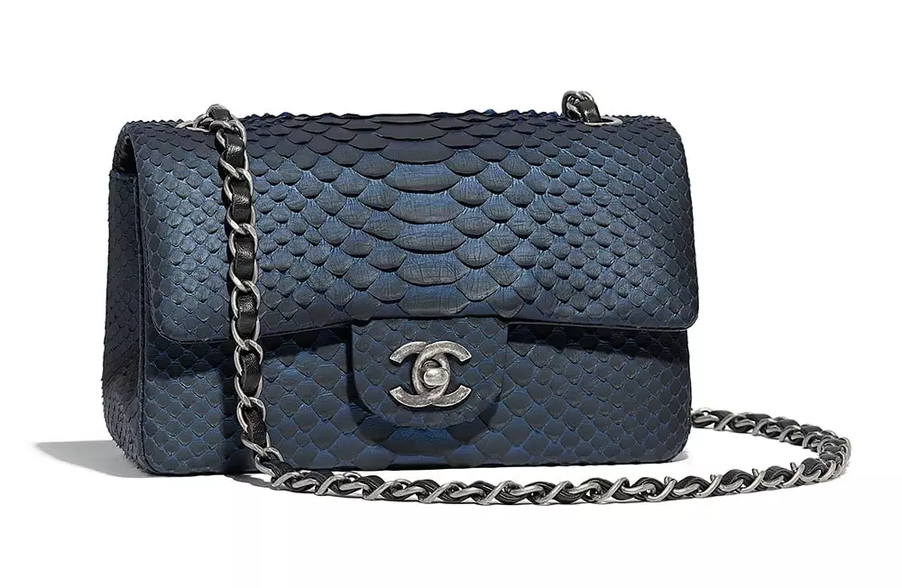 Chanel-ի 75+ պայուսակ 2018-ի աշնանային նախնական հավաքածուից երկու շաբաթ շուտ իջել են, և մենք ունենք նկարներ + գներ 2503_1