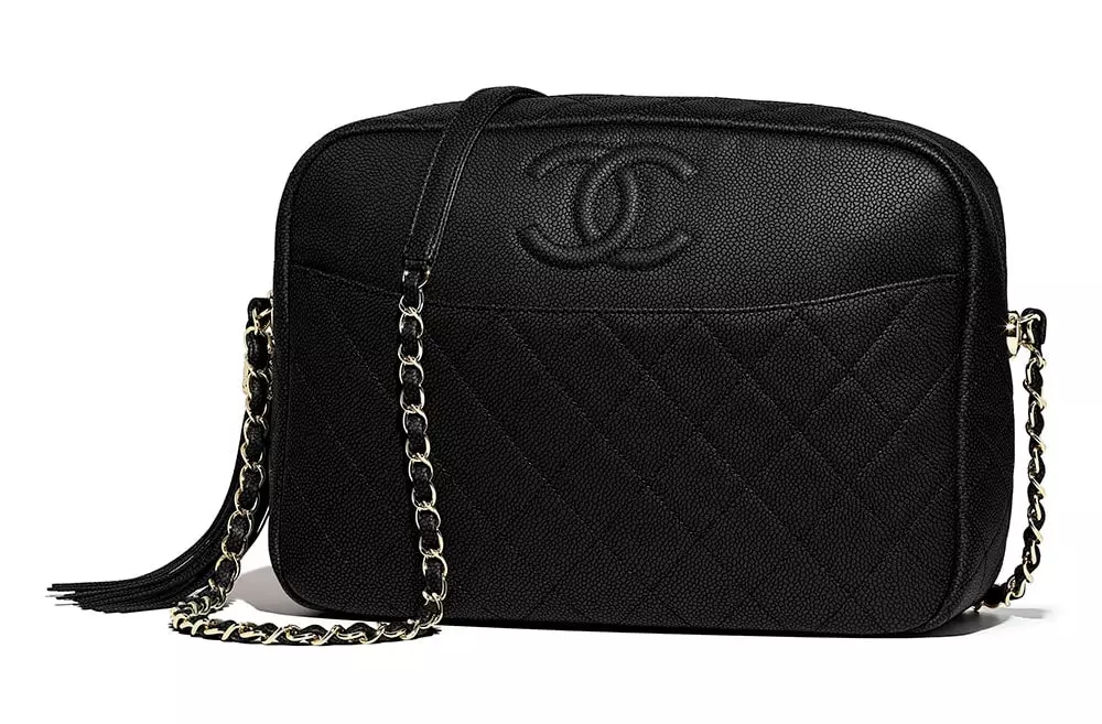 Chanel-ի 75+ պայուսակ 2018-ի աշնանային նախնական հավաքածուից երկու շաբաթ շուտ իջել են, և մենք ունենք նկարներ + գներ 2503_15