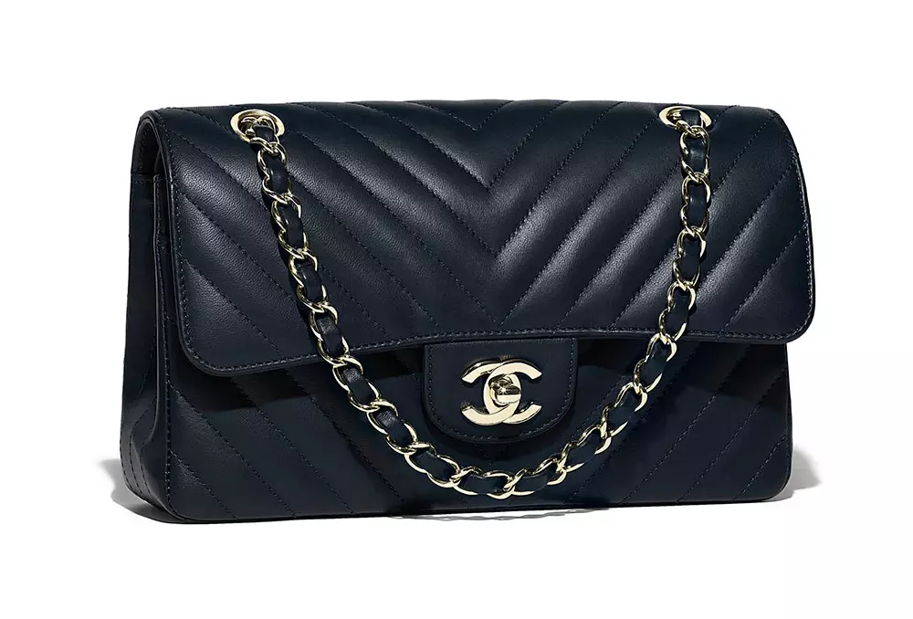 Chanel-ի 75+ պայուսակ 2018-ի աշնանային նախնական հավաքածուից երկու շաբաթ շուտ իջել են, և մենք ունենք նկարներ + գներ 2503_68