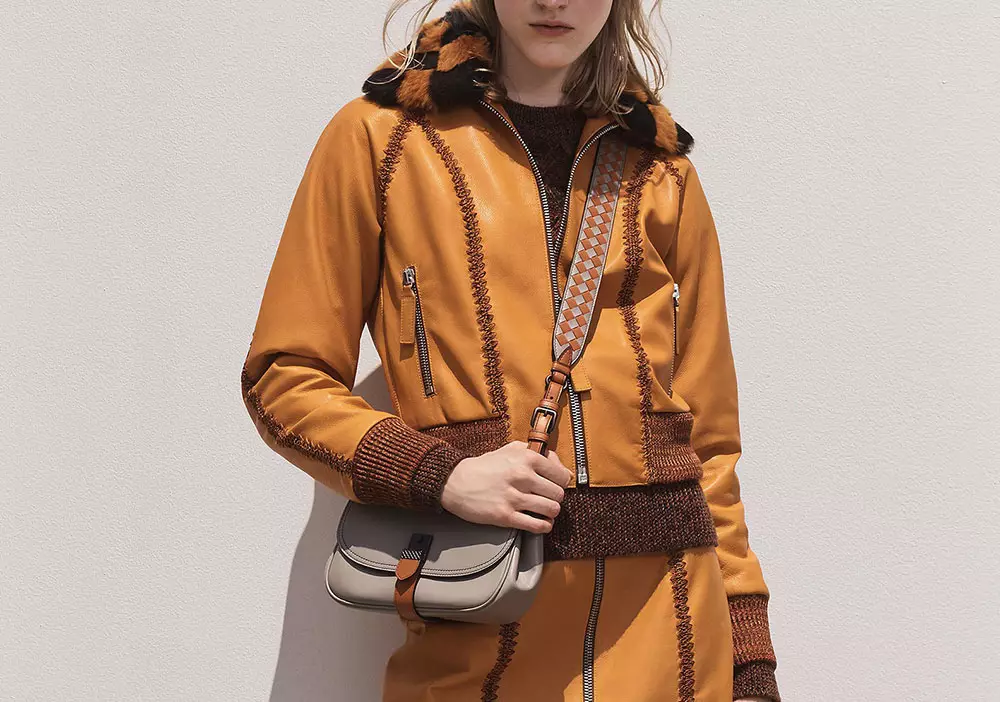 Bottega Veneta continúa explorando nuevos y divertidos territorios con nuevas formas y estructuras para el Resort 2019 2602_7