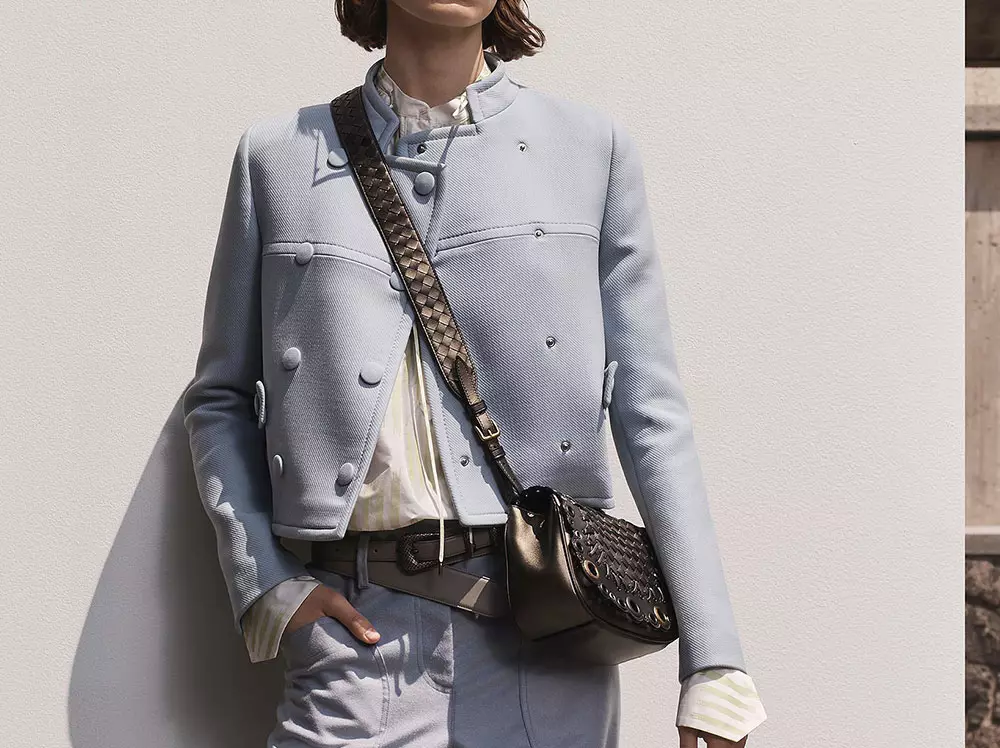 Bottega Veneta continúa explorando nuevos y divertidos territorios con nuevas formas y estructuras para el Resort 2019 2602_9