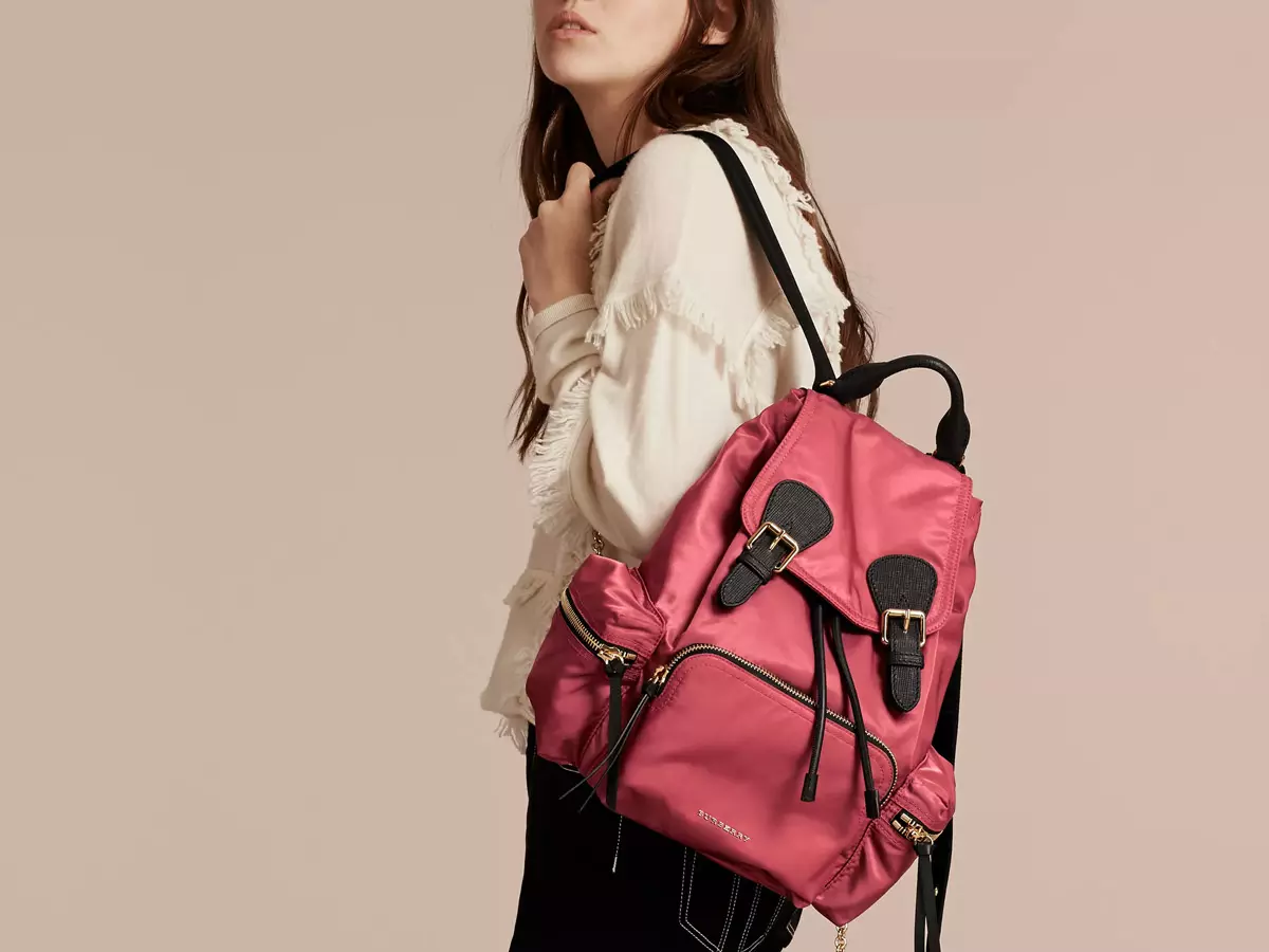 Burberry's Technical Nylon Backpack e Kopa ho Bonoa