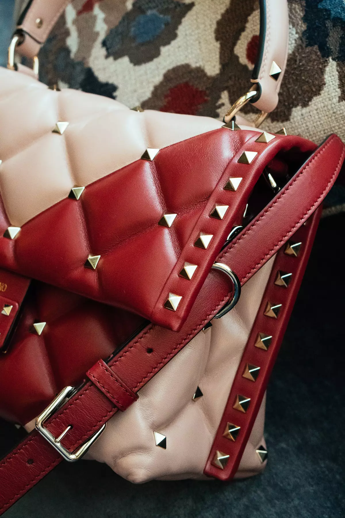 Ngawanohkeun The Valentino Candystud Kantong 2724_6