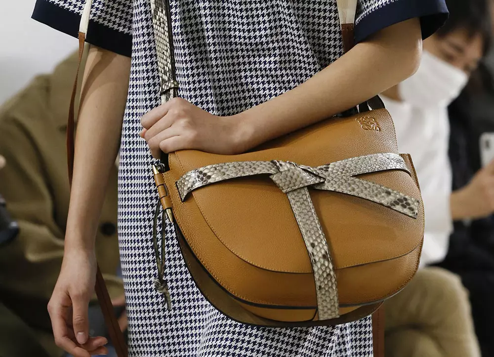 Hasta ahora, Loewe tiene el mejor grupo de bolsos de pasarela de otoño de 2018 2755_1