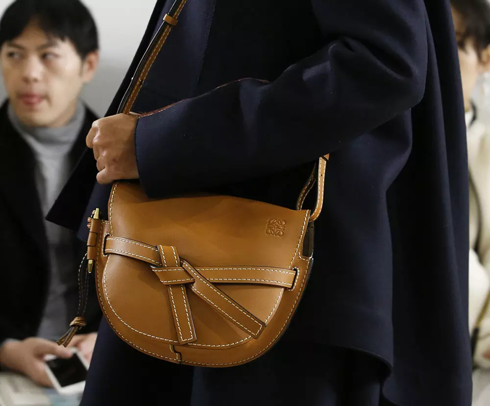 Hasta ahora, Loewe tiene el mejor grupo de bolsos de pasarela de otoño de 2018 2755_10