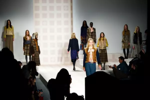 Minggu Pantun Mercedes-Benz New York: Tory Burch F/W 2011 27565_1