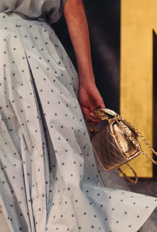 پہلی نظر: Chanel's Spring 2022 Bags 279_11