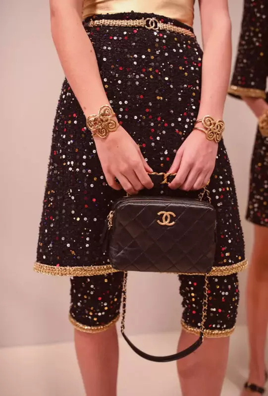 Primer vistazo: bolsos de primavera 2022 de Chanel 279_5