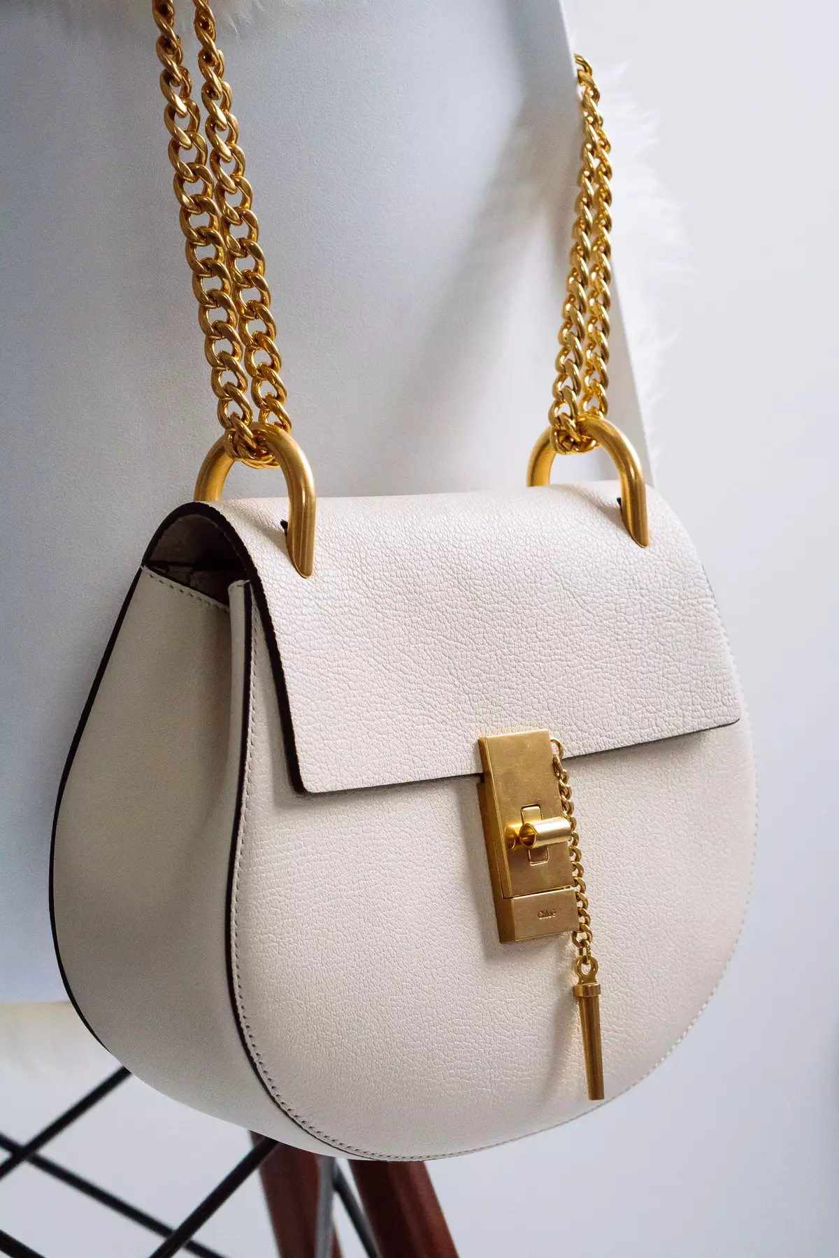 مراجعة متعمقة لأحدث حقيبة شراء من Kaitlin: The Chloé Drew Bag 2861_2