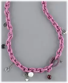 Juicy Couture Pave និង Resin Link Necklace