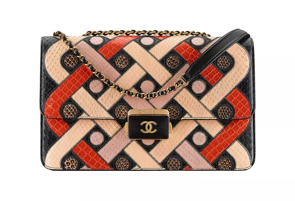 Découvrez 100 des sacs de croisière 2018 inspirés de la Grèce antique de Chanel, ainsi que leurs prix 2971_61