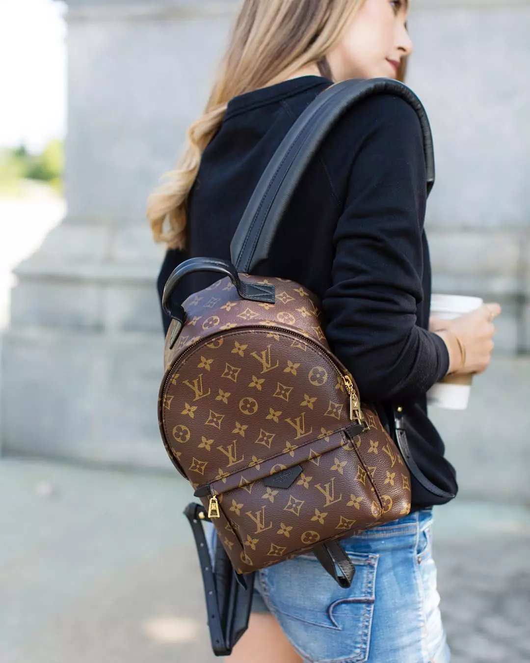 Louis Vuitton Monogram dịla azụ ma dị mma karịa mgbe ọ bụla, na ndị ọkacha mmasị Instagrammer anyị kwenyere 2974_20