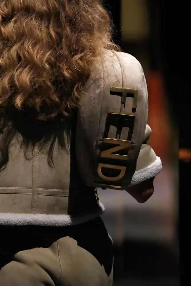 Հայացք Fendi-ի գարուն 2022 պայուսակներին 299_22