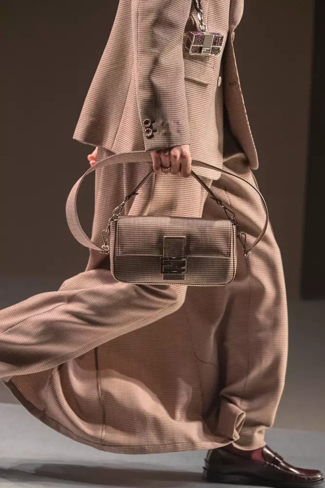 The Bags of Fendi Men's Fall/Winter 2022/23 29_19