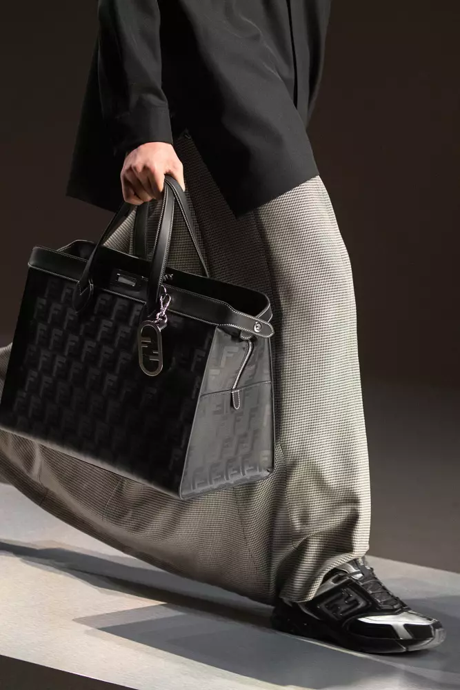 The Bags of Fendi Men's Fall/Winter 2022/23 29_27