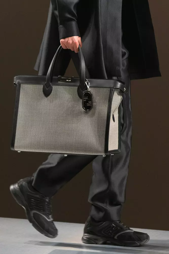 The Bags of Fendi Men's Fall/Winter 2022/23 29_48