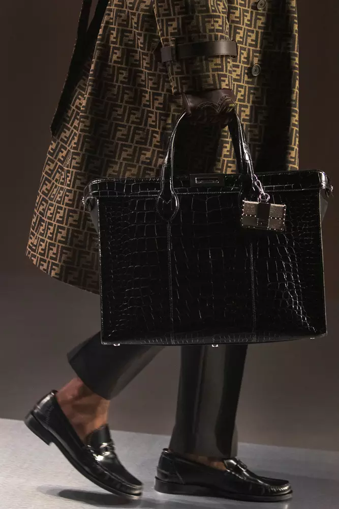 The Bags of Fendi Men's Fall/Winter 2022/23 29_9