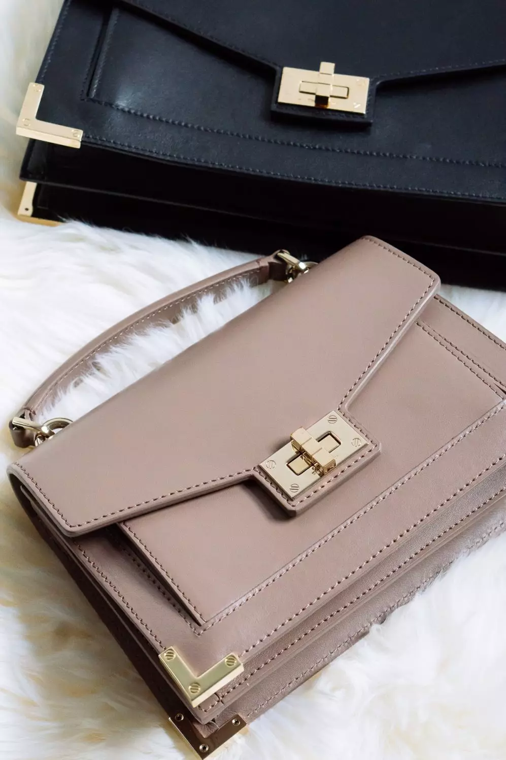 Yn cyflwyno: Y Bag Emily Gan The Kooples 3019_2