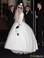 Chanel na-eme ka a akpa nanị maka Lady Gaga na ndị ọzọ nke ụwa anyaụfụ 30229_4