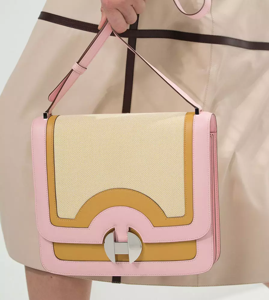 Hermès Fokus ing Tas Pundhak Paling Anyar ing Runway Spring 2018 3043_10