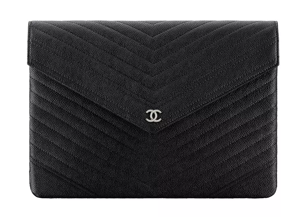 Chanel's Fall 2017 Wallets, WOCs and Accessories is Here, ma o loʻo ia i matou ata uma + tau. 3068_31