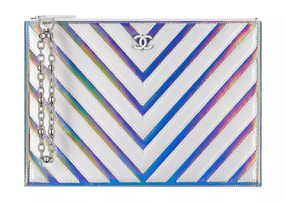 Chanel's Fall 2017 Wallets, WOCs and Accessories is Here, ma o loʻo ia i matou ata uma + tau. 3068_34